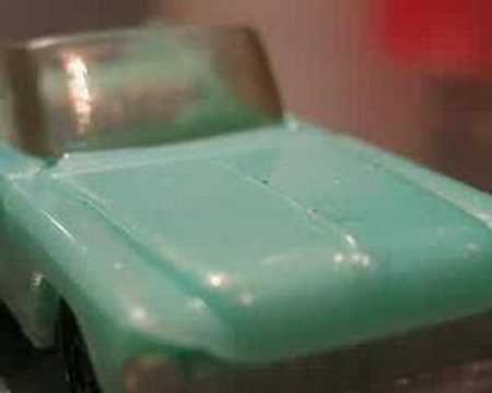 Exploding car cartoon - YouTube