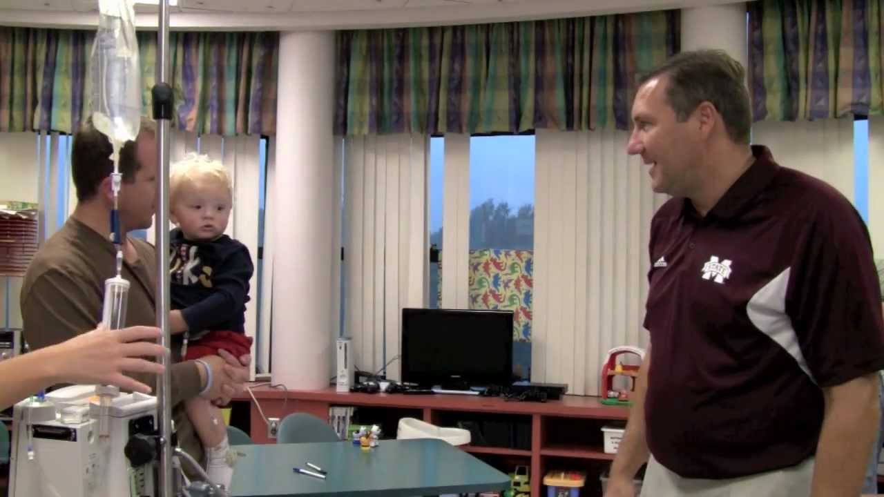 Mississippi State Football Team's Visit to Batson Children's Hospital ...