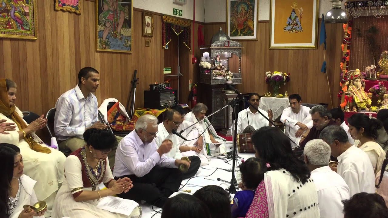 Chowtal Singing 4 - Holi 2015 - YouTube