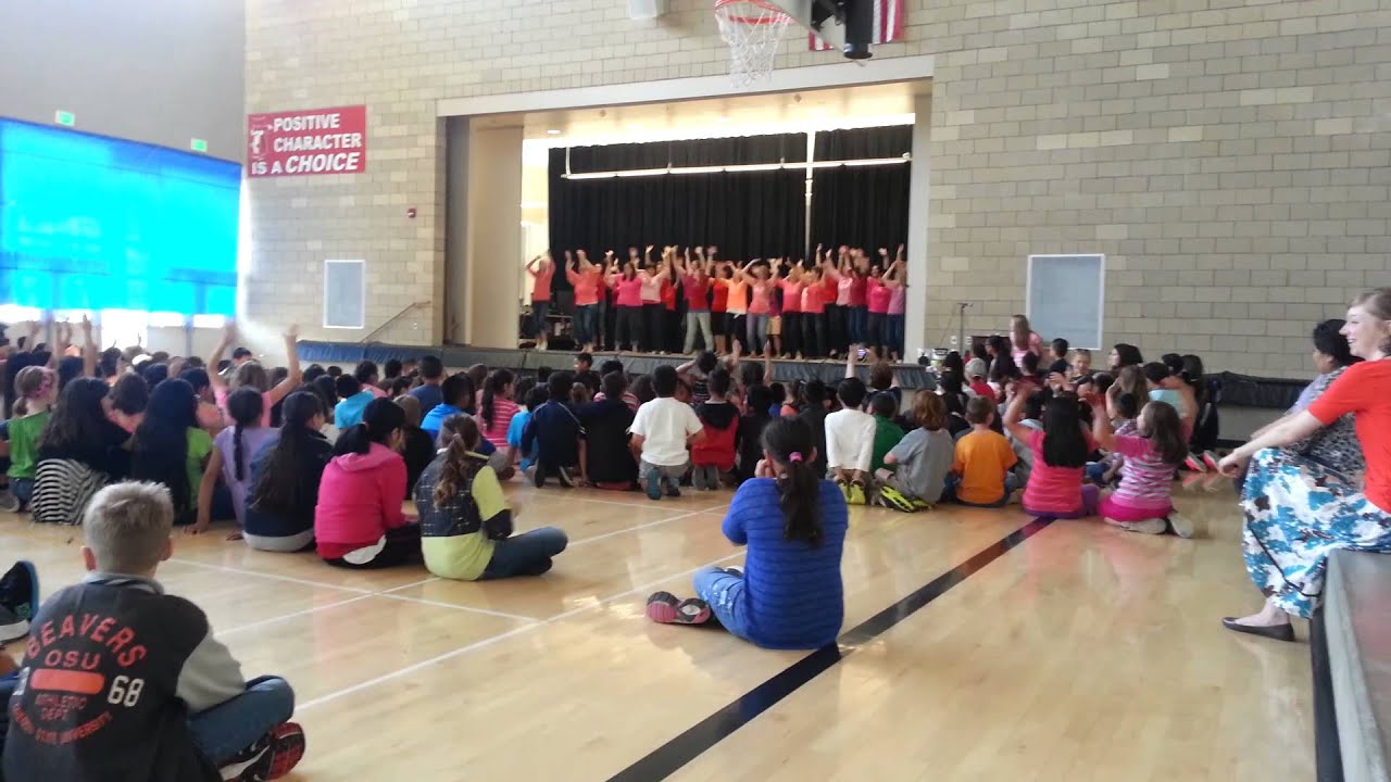 2013 Free Orchards Elementary Teachers "Dynamite" Flash Mob - YouTube