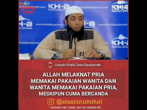 Allah Melaknat pria memakai pakaian wanita, dan wanita memakai pakaian pria, meskipun bercanda,