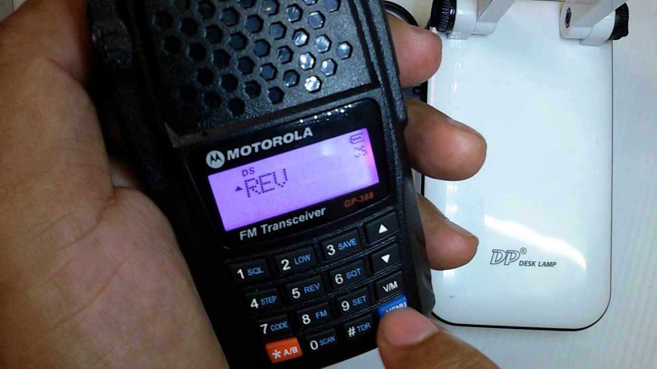 วิธีตั้งช่อง MOTOROLA GP388 - YouTube