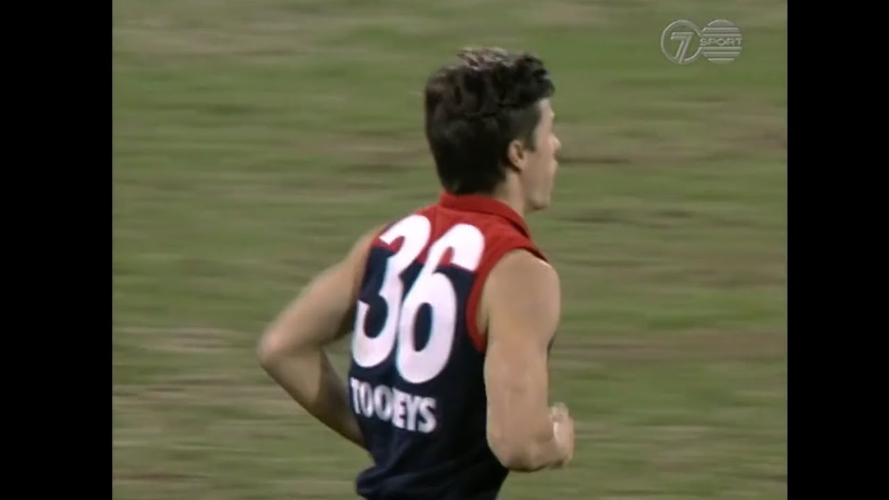 Andrew Leoncelli's first AFL goal in his 2nd AFL game - Melbourne ...