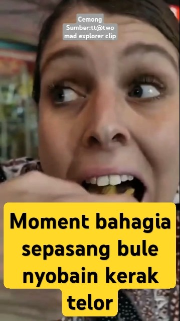 reaksi Dua turis asing nyobain kerak telor😱👀😂 - YouTube