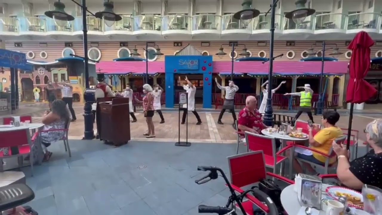 Johnny Rockets' Dancing Waiters - Allure of the Seas - YouTube