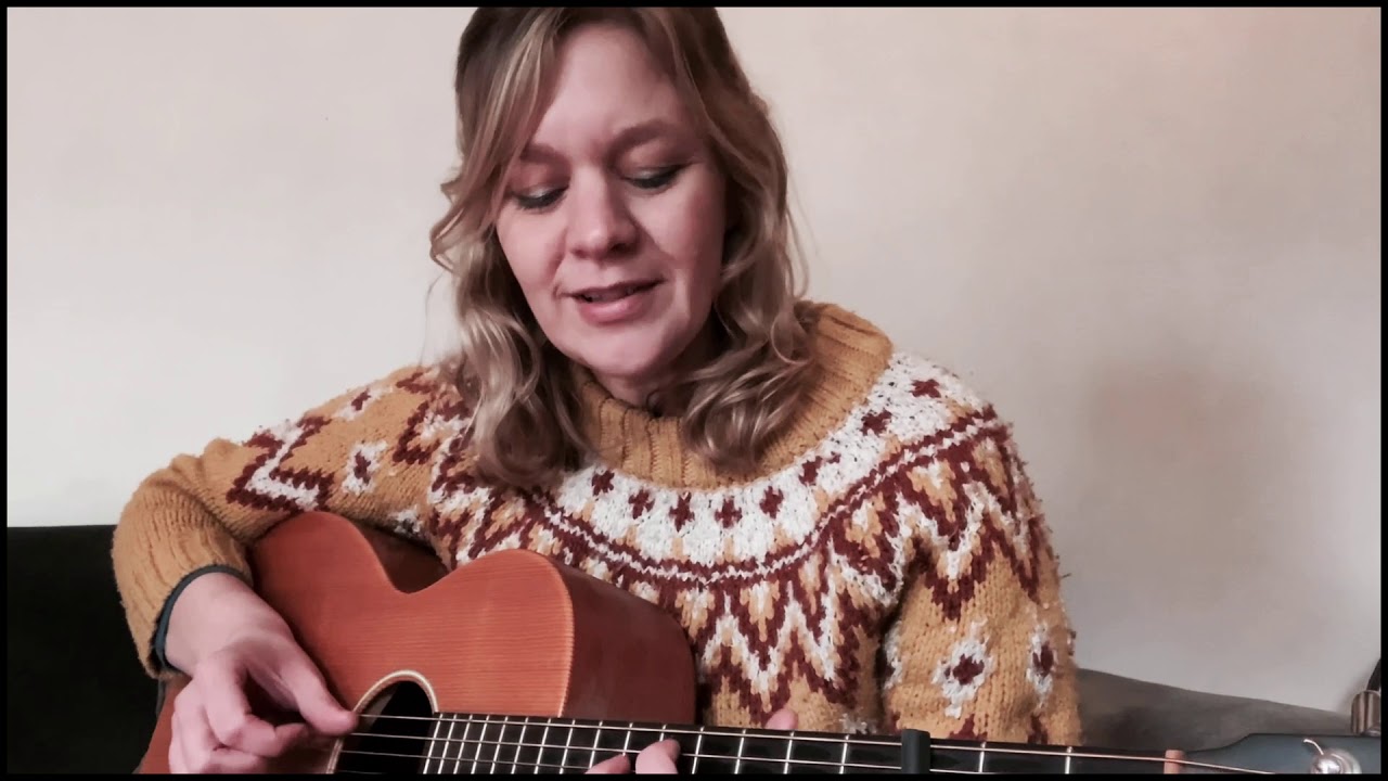 Auld Lang Syne - Anna Tabbush - YouTube