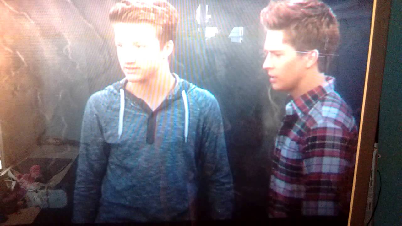 Lab Rats-poor olivar gets sad - YouTube