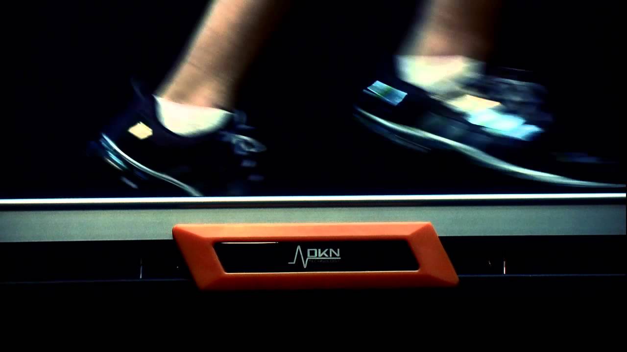 DKN Treadmill RoadRun.mov - YouTube