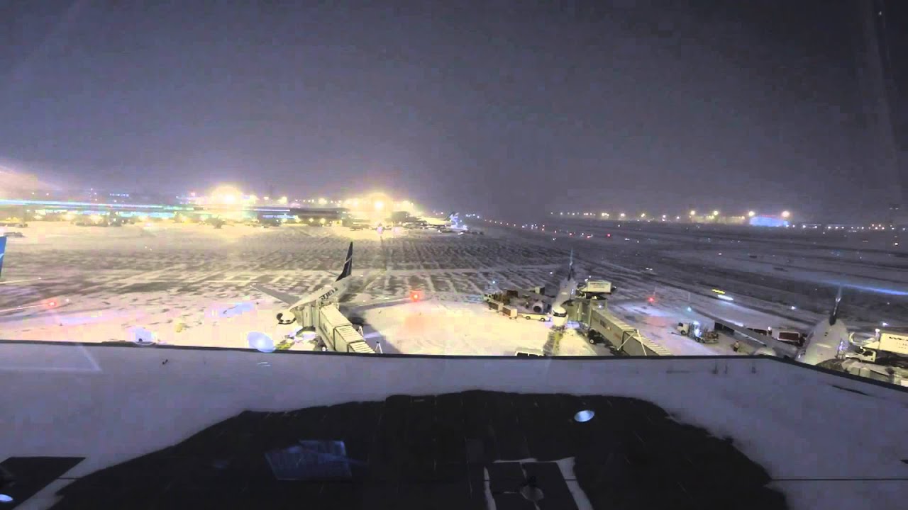 WestJet operations at Toronto Pearson Intl Airport during winter 2014 ...