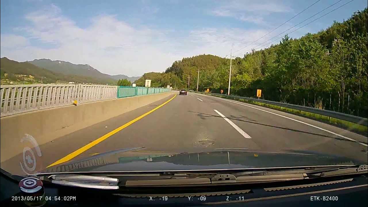 bulls-i ETK-B2400 주간 고속도로 (맑은날)-5시경 - YouTube