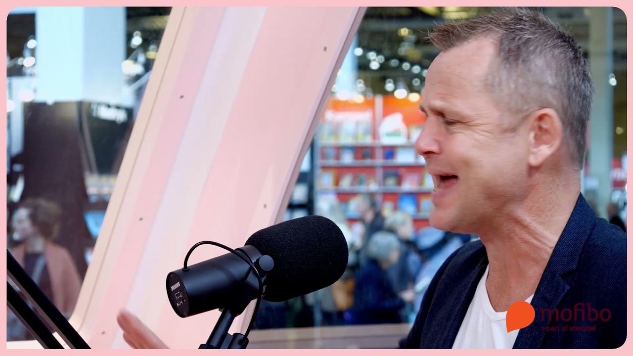 Bogforum 2021 - Anders Lomholt i samtale med Lene Johansen - YouTube