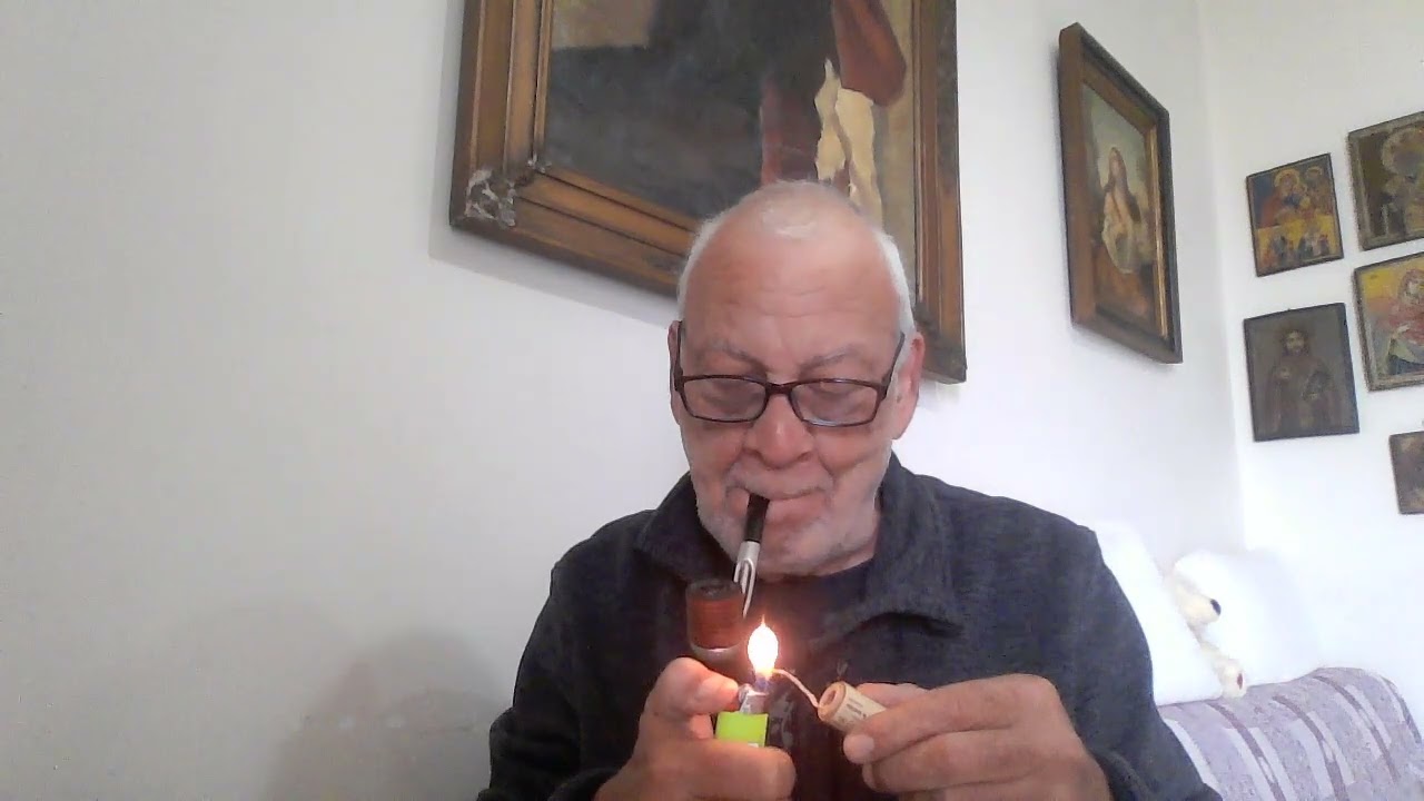 ενας καλος καπνος - YouTube