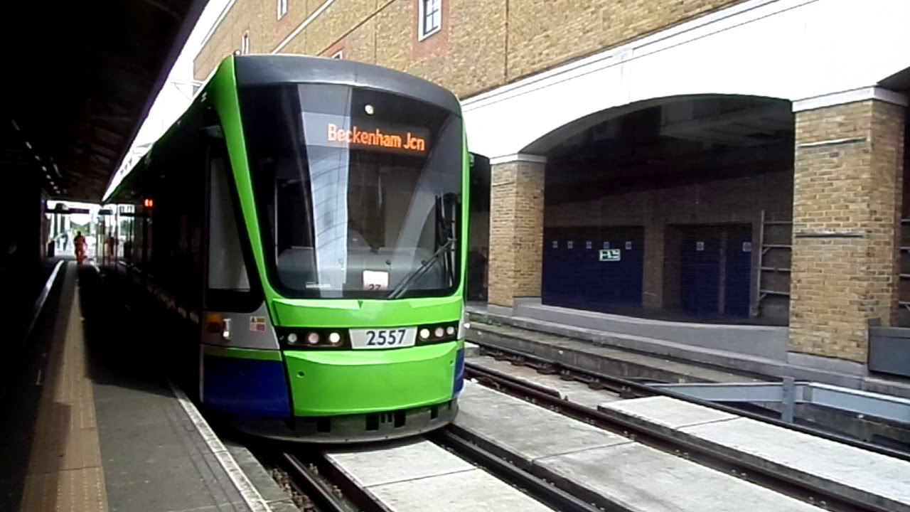 Variobahn 2555 London Tramlink Departs with a Horn at Wimbledon for ...