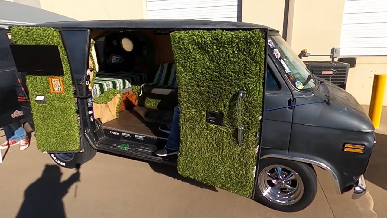 Vanimals Boogie Van & Car Show (November 2022) Edmond Oklahoma - YouTube