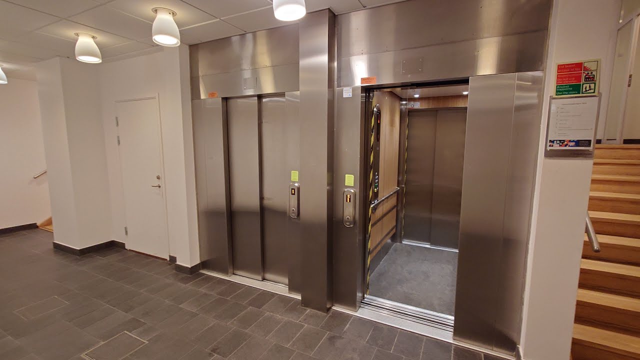MODDED! 2x Svenska Hiss (KONE mod.) Traction Elevators @ Gustavslundsvägen 141, Stockholm ...