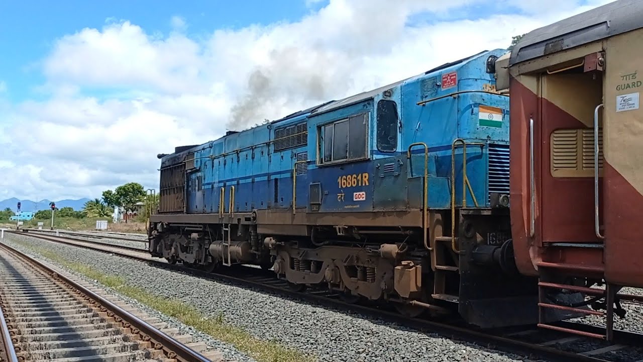 Powerful Acceleration of WDM3A hauling MADURAI - SENGOTTAI passenger ...