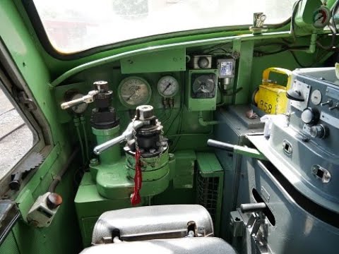 SteamRanger Heritage Railway Alco Diesel Locomotive 958 a look inside ...
