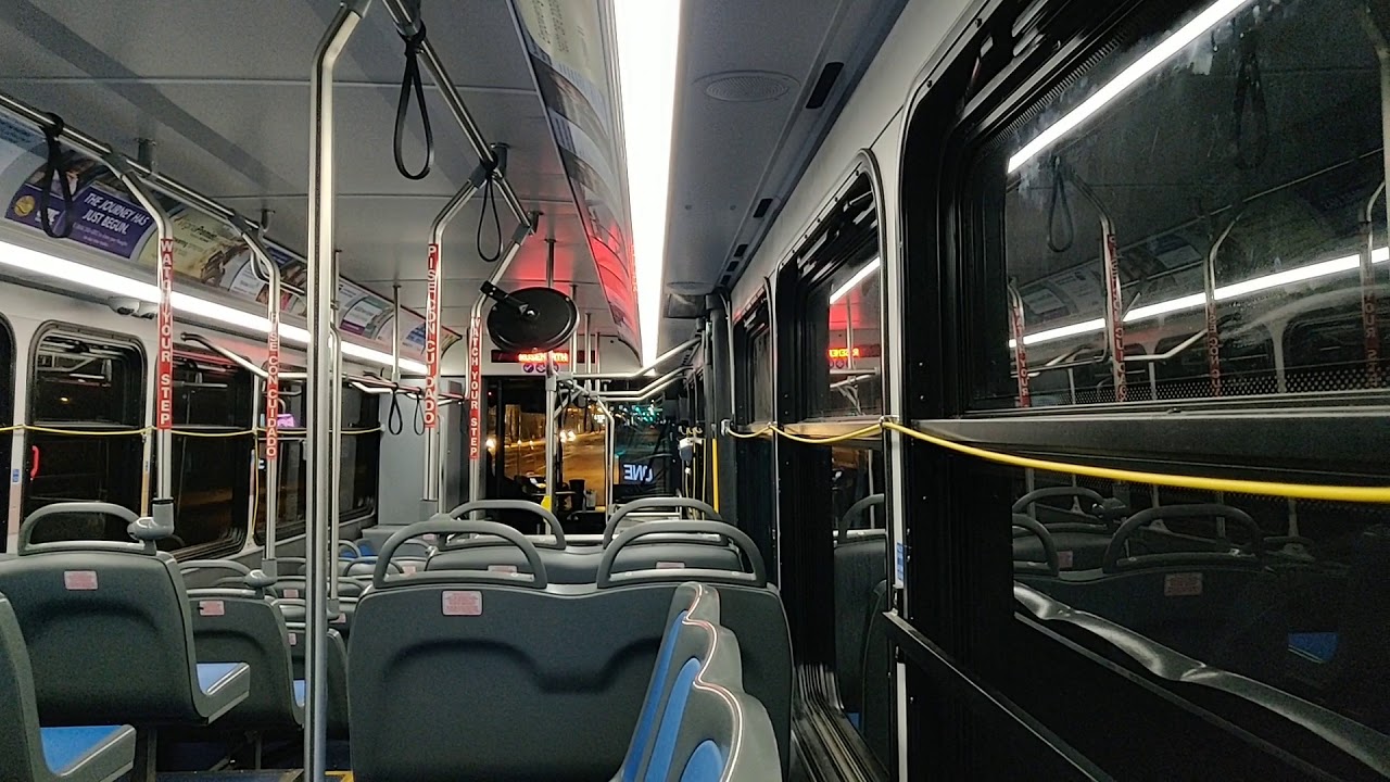 2018 Gillig Low Floor CNG BRT (short take) - YouTube