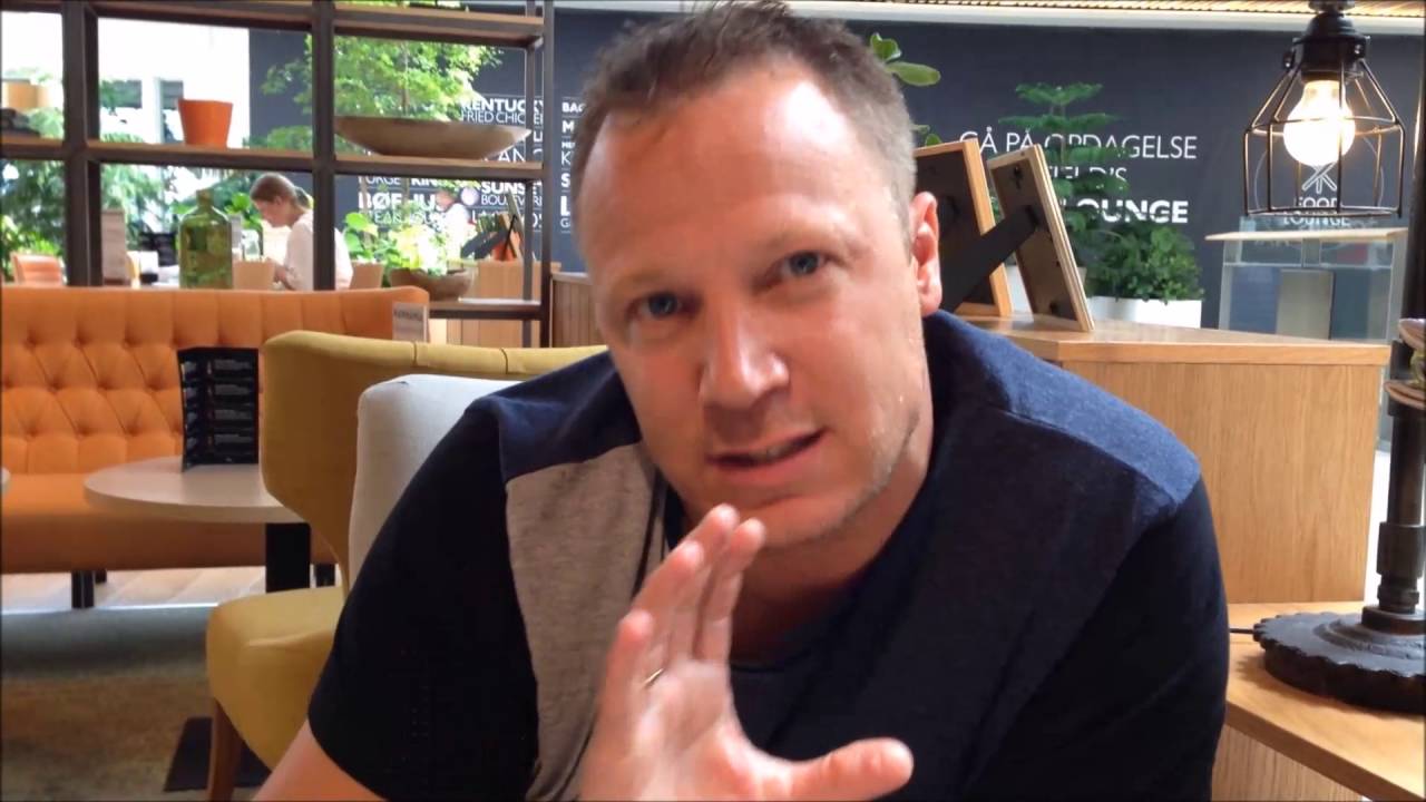 A few words - David Bjerre - YouTube