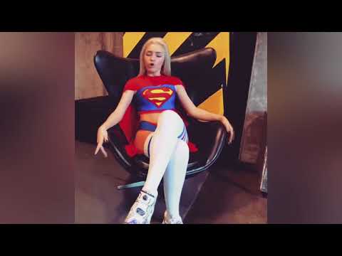 Supergirl twerk