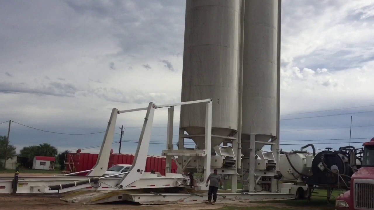 FRAC SAND SILO LOADING - YouTube