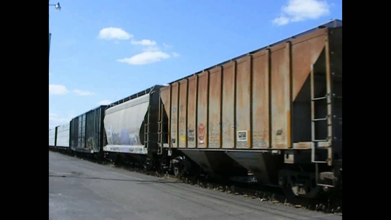 Southern Pacific SP / UP Freight Train Eugene + Roseburg Lumber Company ...