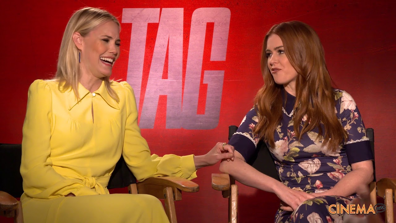 Leslie Bibb & Isla Fisher Interview for "Tag" - YouTube