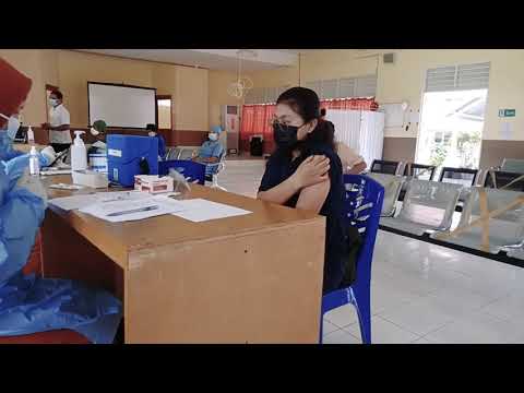 Ekspresi Cewek Tomboi di suntik #vaksinasi sesi pertama