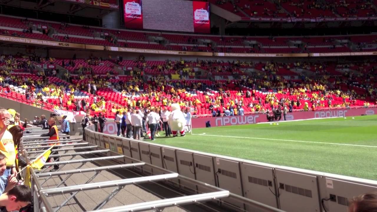 Honley Junior School at Wembley 2013 - YouTube
