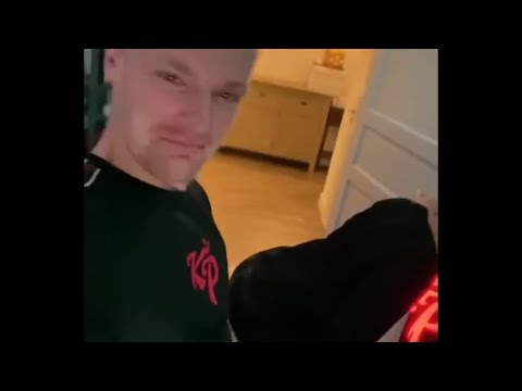 MYRON TWERKT VOOR ENZOKNOL😍🍑