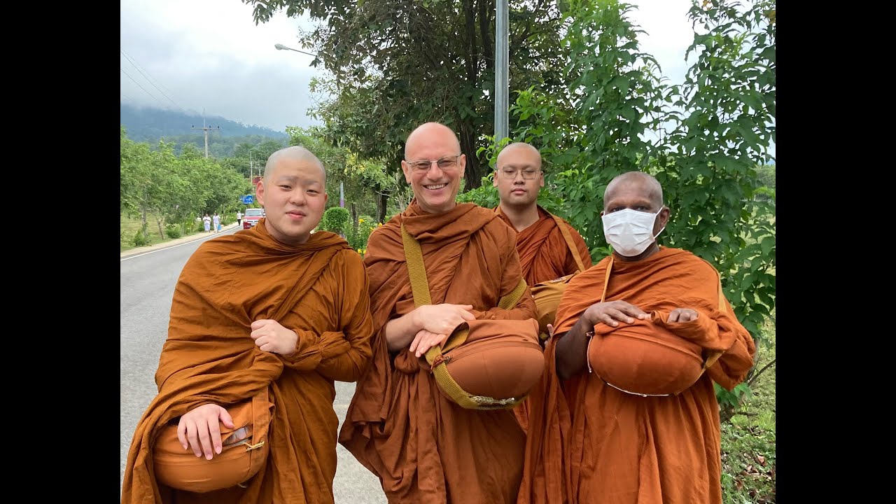 LIFE IN ONE MONASTERY | DIA A DIA EM UM MONASTÉRIO - YouTube