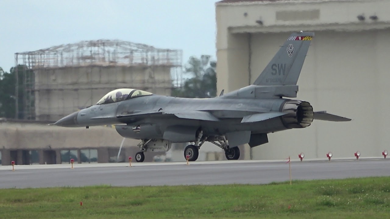 F-16 Intake Tornado - YouTube