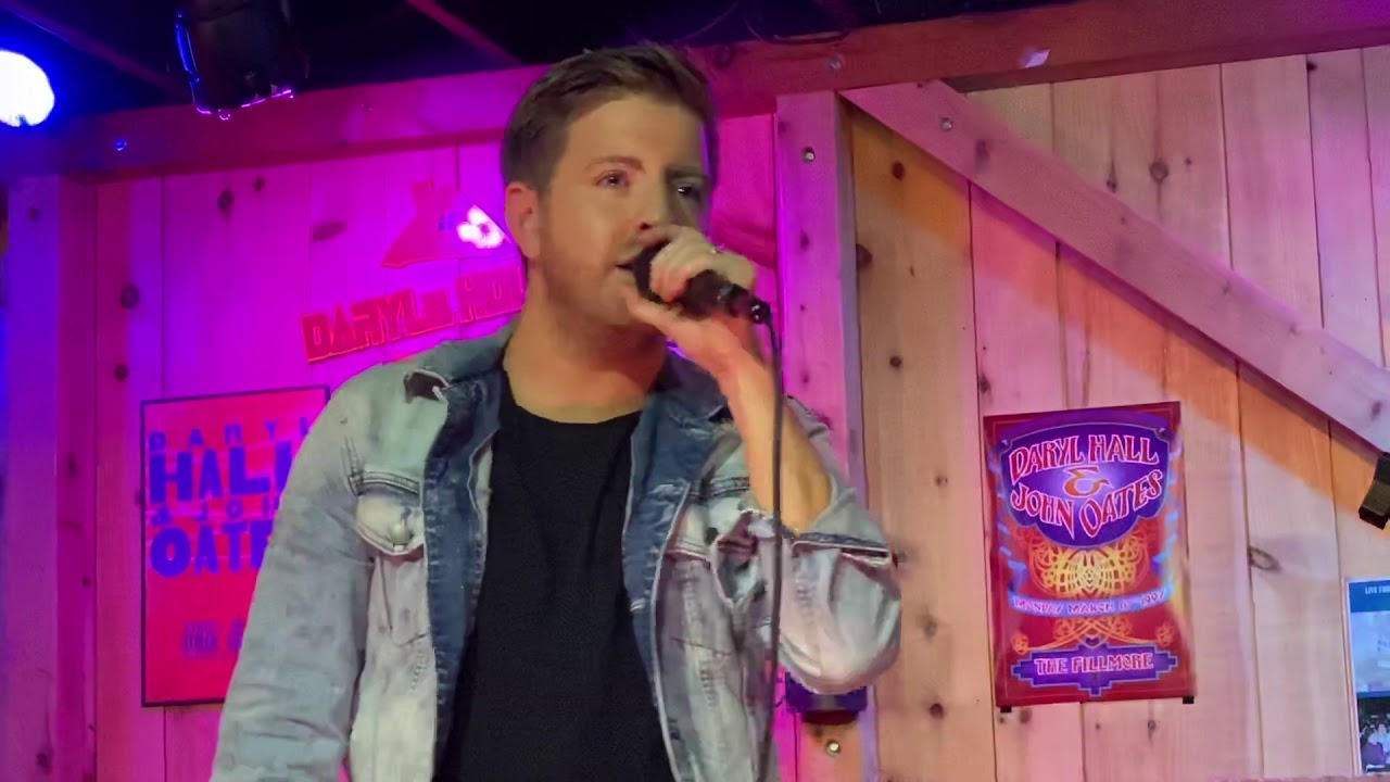 Billy Gilman, “Crying,” Live at Daryl’s House, Pawling, NY - YouTube