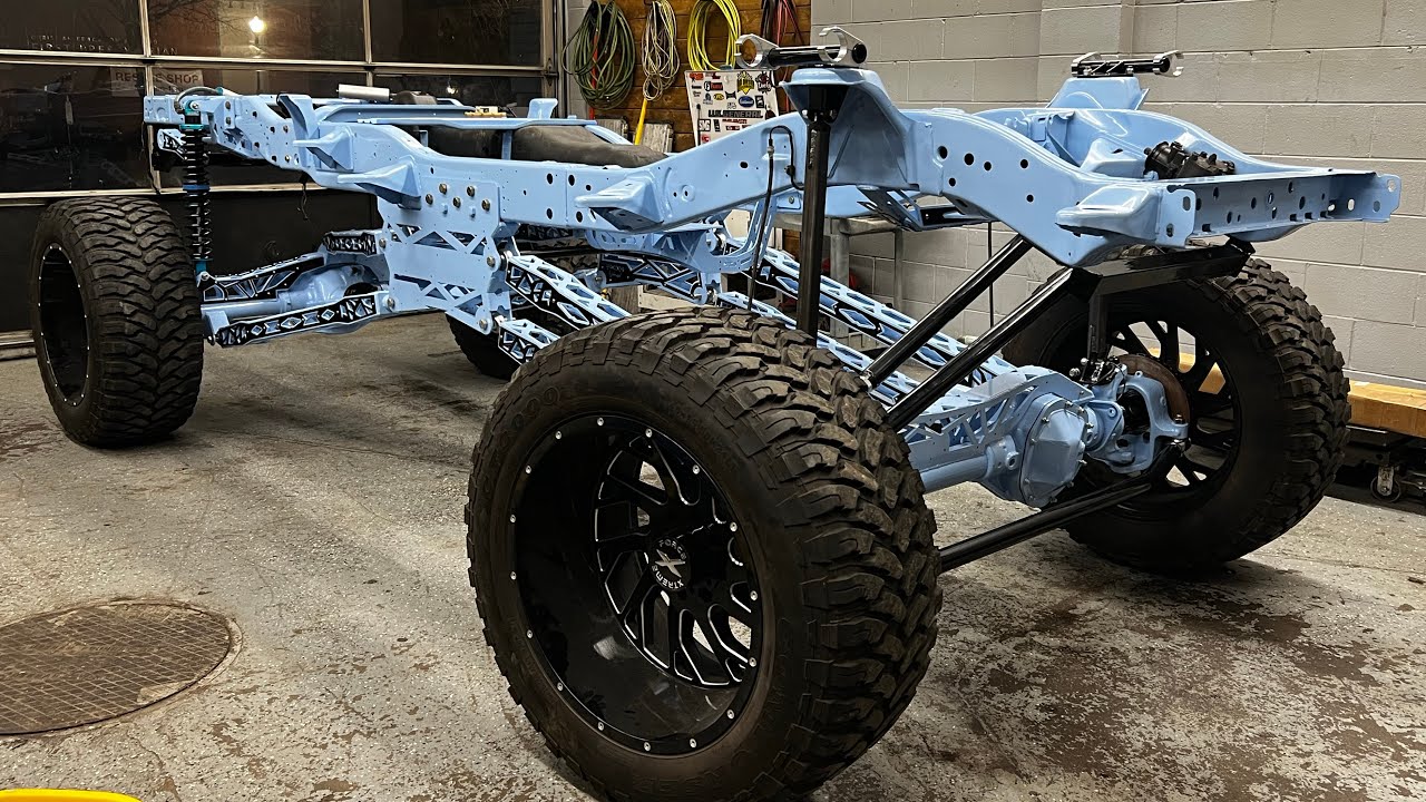 My 2nd Gen Cummins Is ALMOST DONE! + Crewcab Getting Soundsystem - YouTube