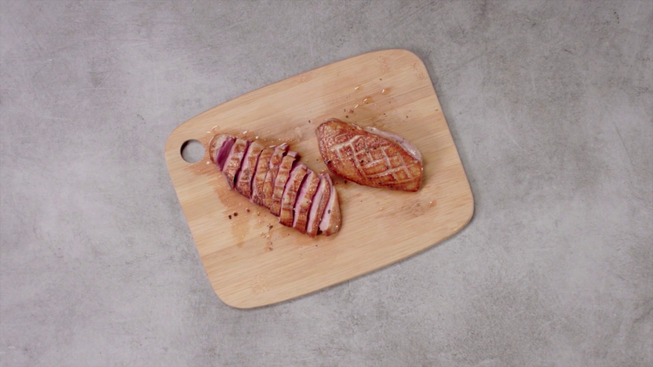 Comment préparer et cuire un magret/filet de canette ? - YouTube