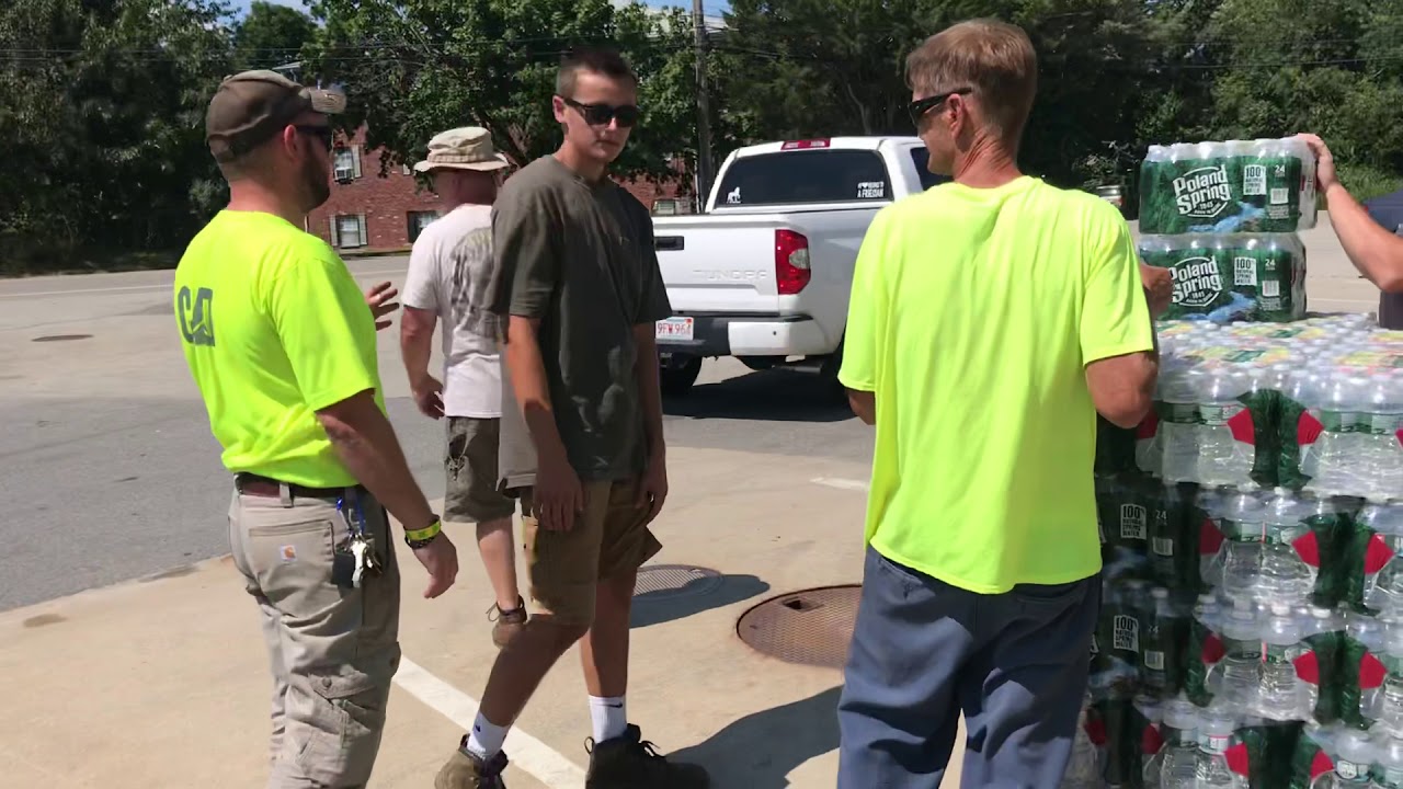 Marshfield DPW gives water - YouTube