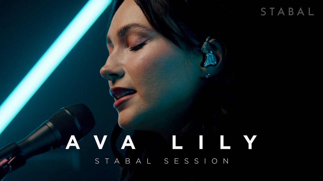 Ava Lily - Happy Switch 😲 Shocks Everyone with her Live Performance (Stabal Session) - YouTube