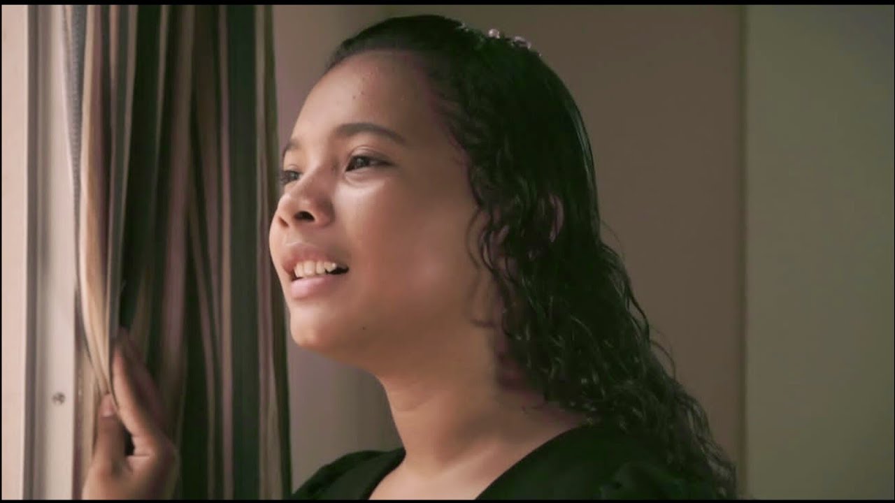 Tu gran amor (YESMI ESTHER MORENO) Video clip - YouTube