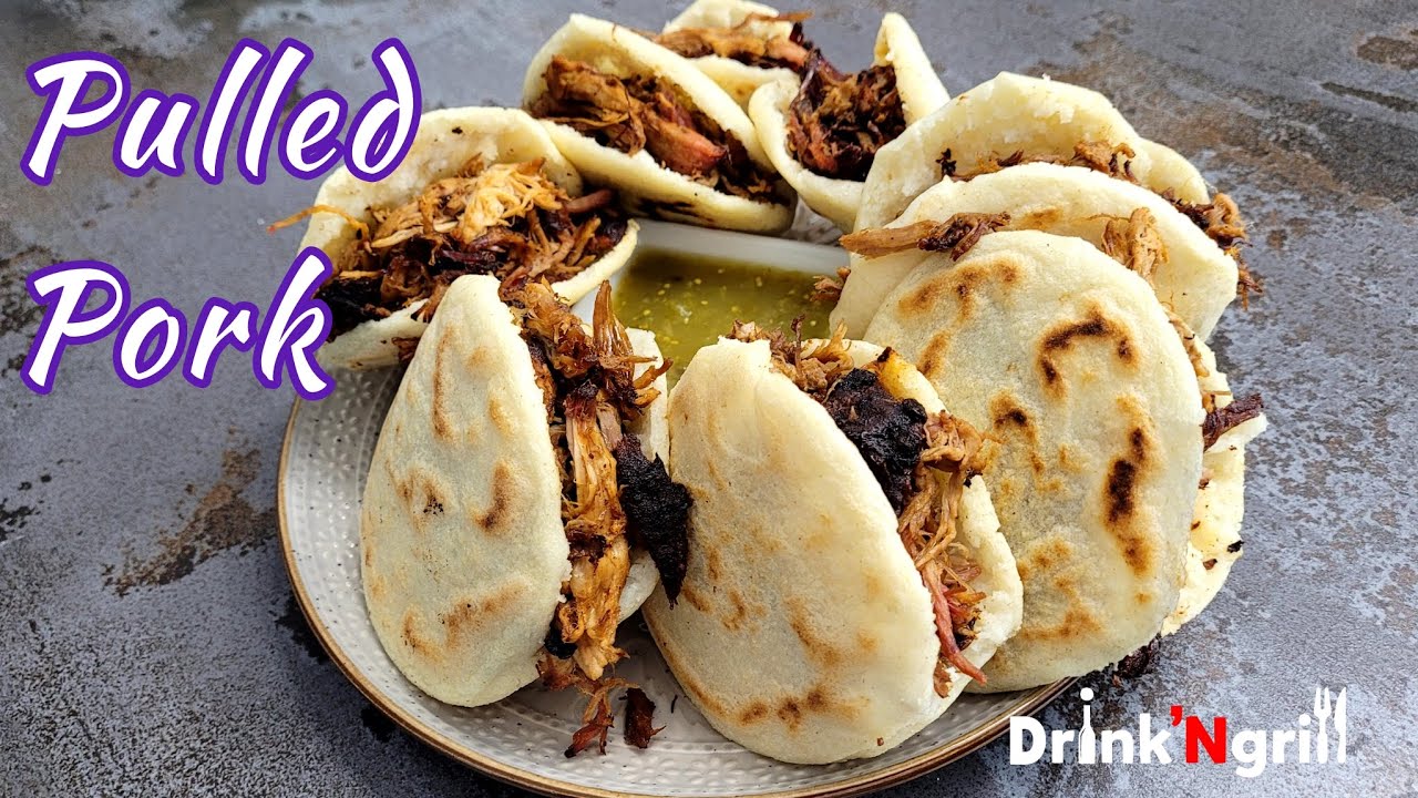 Pulled Pork Arepas #pulledpork #arepas #arepasvenezolanas - YouTube