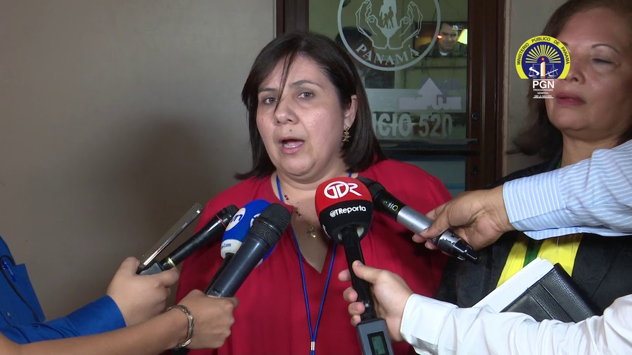 FISCAL RUTH MORCILLO ATIENDE A MEDIOS TRAS INSPECCIÓN OCULAR - CASO CSS ...