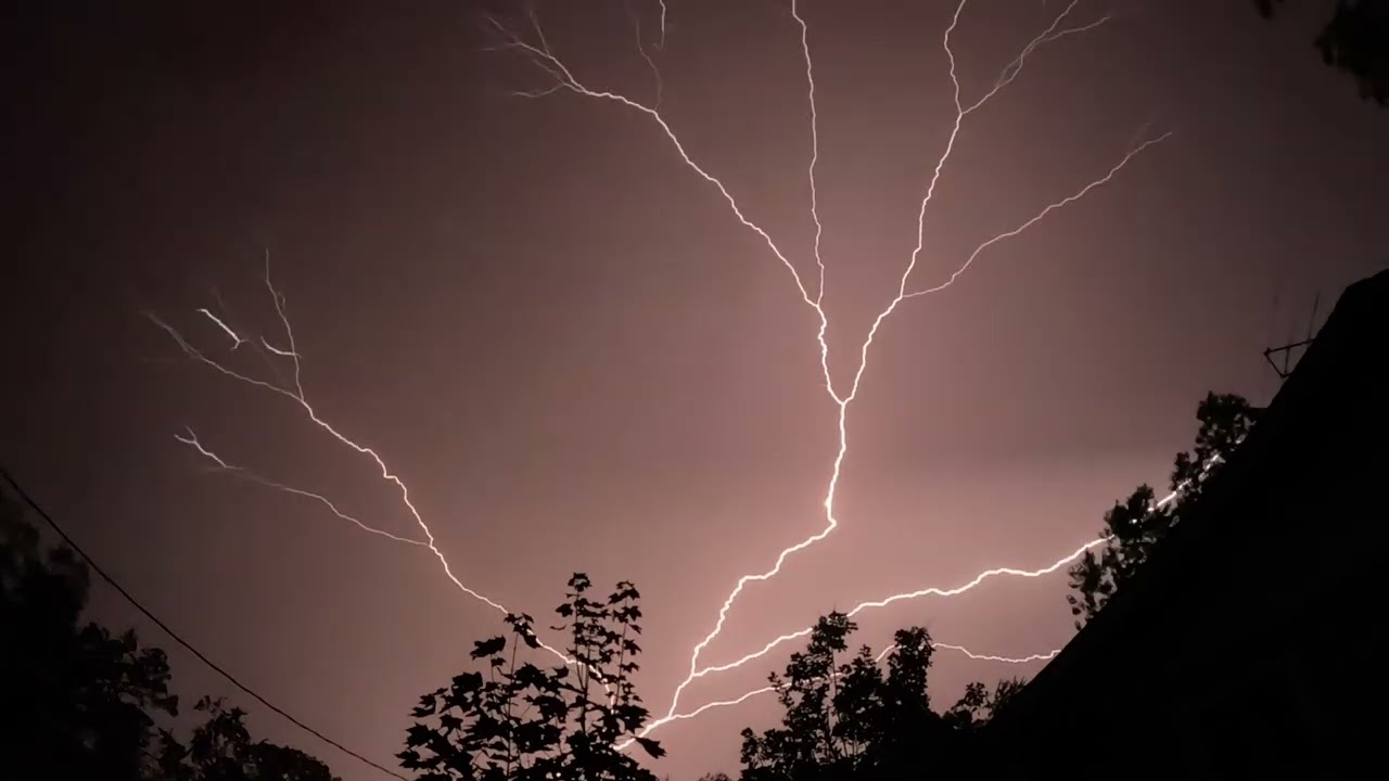 Lightning bolts slow mo - YouTube