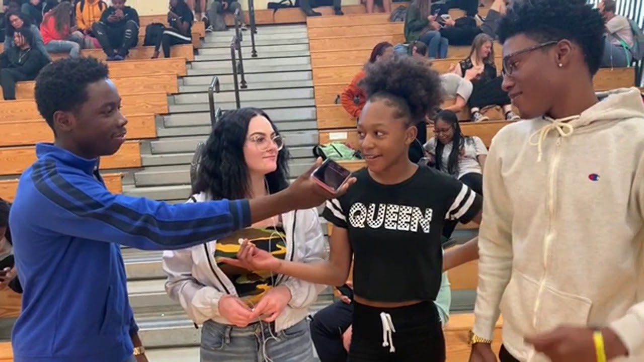 Interview random people at my schools in a valentines day(hilarious ...