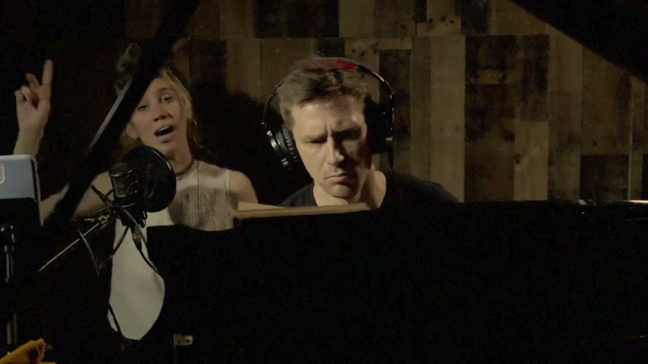 EMILY KEATING-Mom (Acoustic) - YouTube