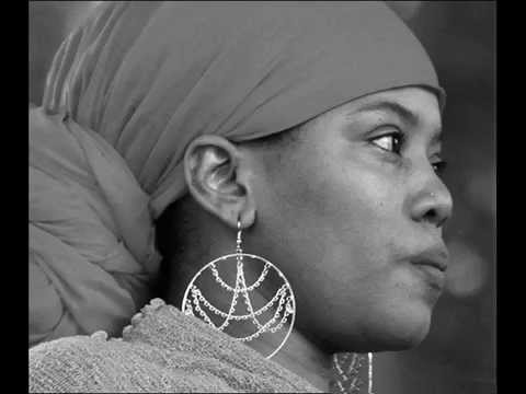 Dezarie - Things Won't Be The Same - YouTube