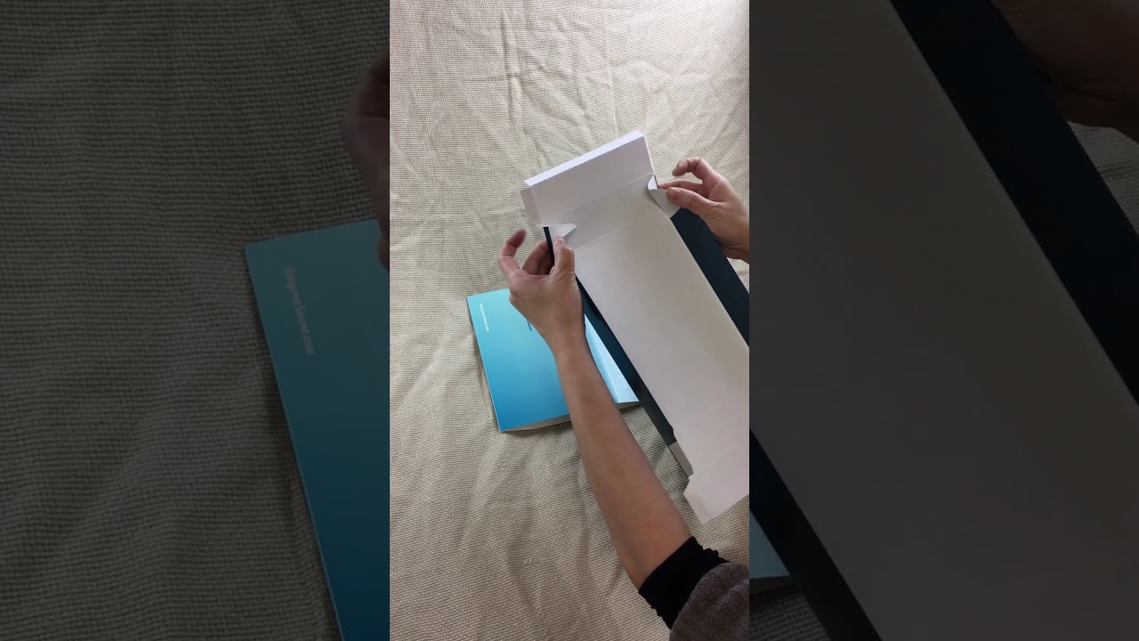 How to folding the Tray and Sleeve box style - YouTube