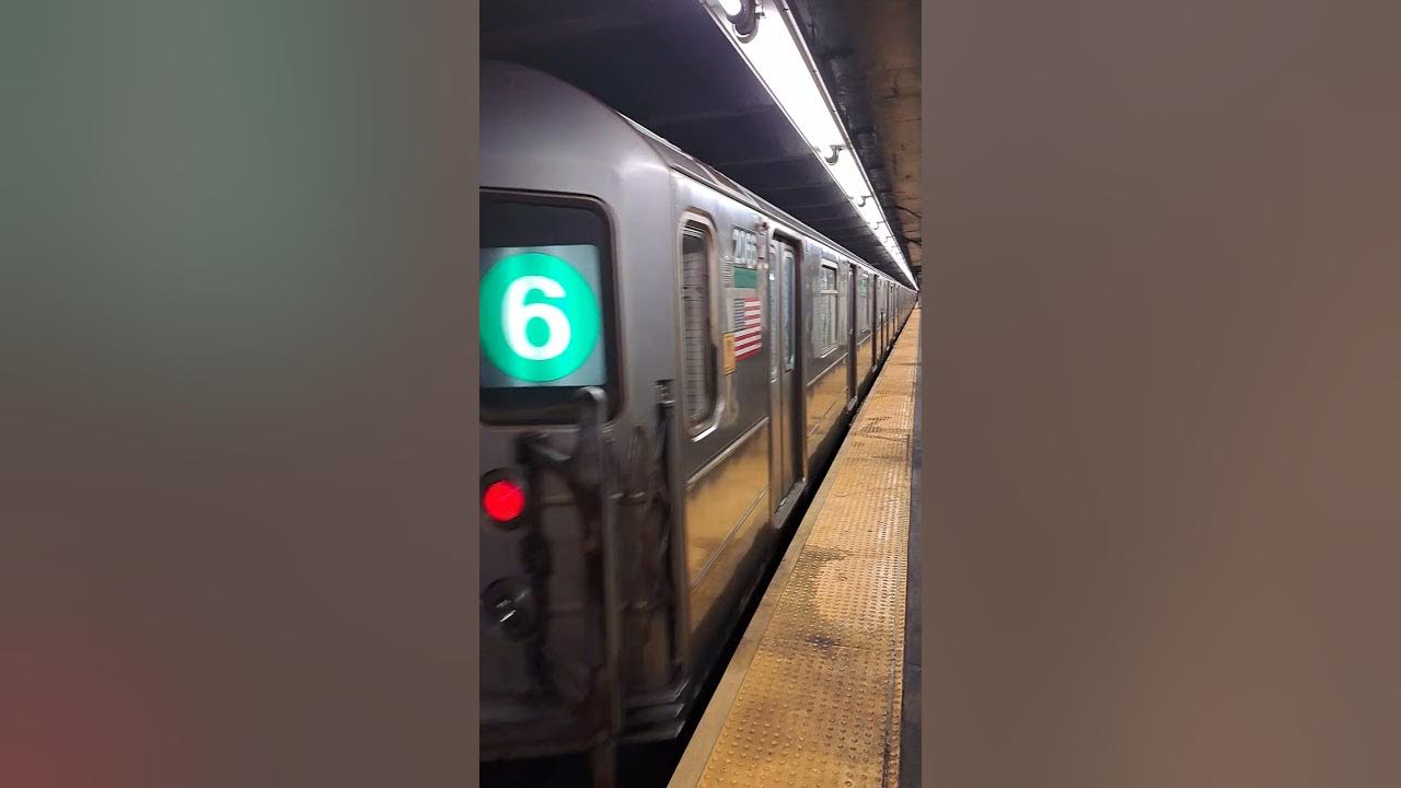 Bronx Brooklyn Bridge Bound R62A 6 trains action at 23rd Street - YouTube