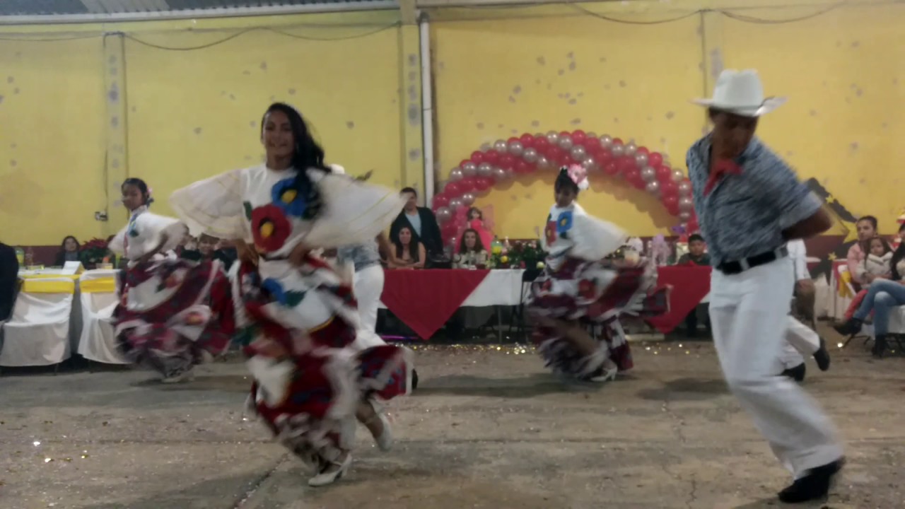 Baile regional XV años de Sharon - YouTube