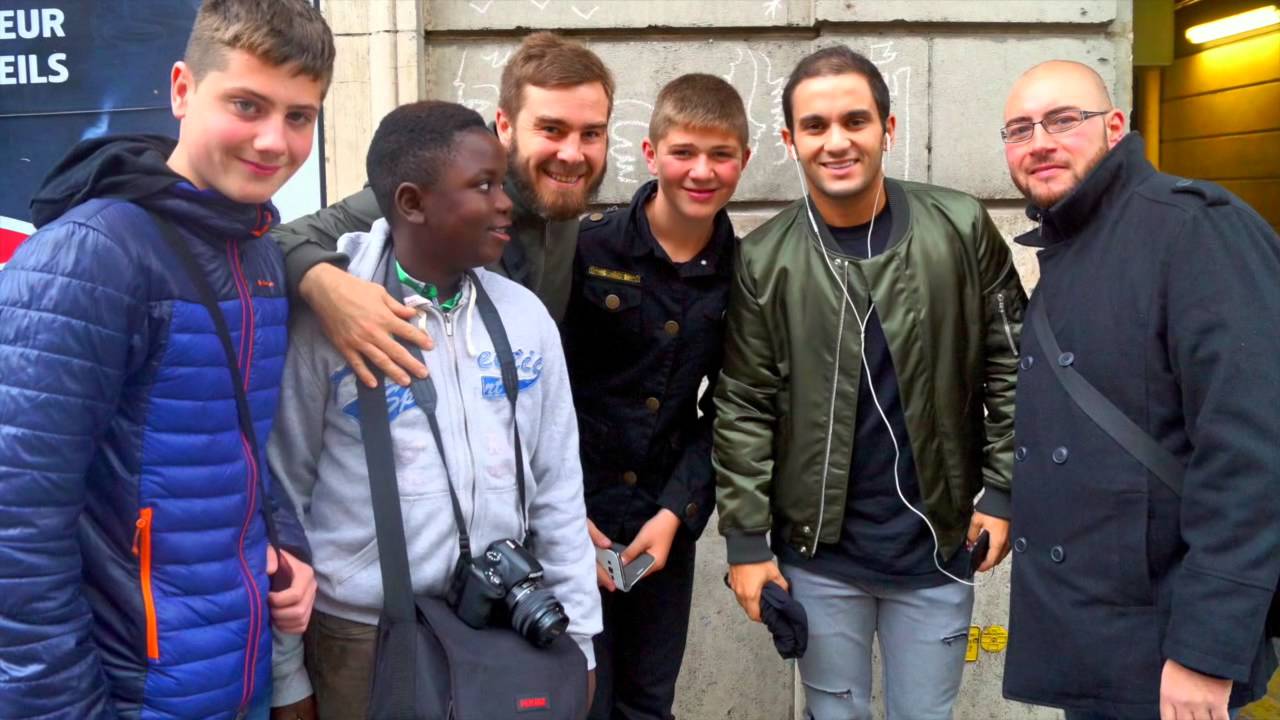 LES JEUNES REPORTERS A PARIS - YouTube
