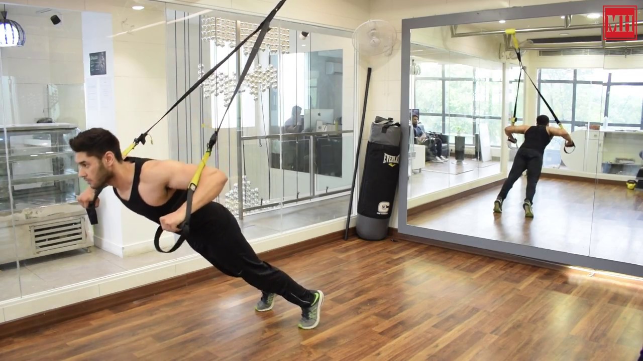 The Right Way To Do TRX Chest Press - YouTube