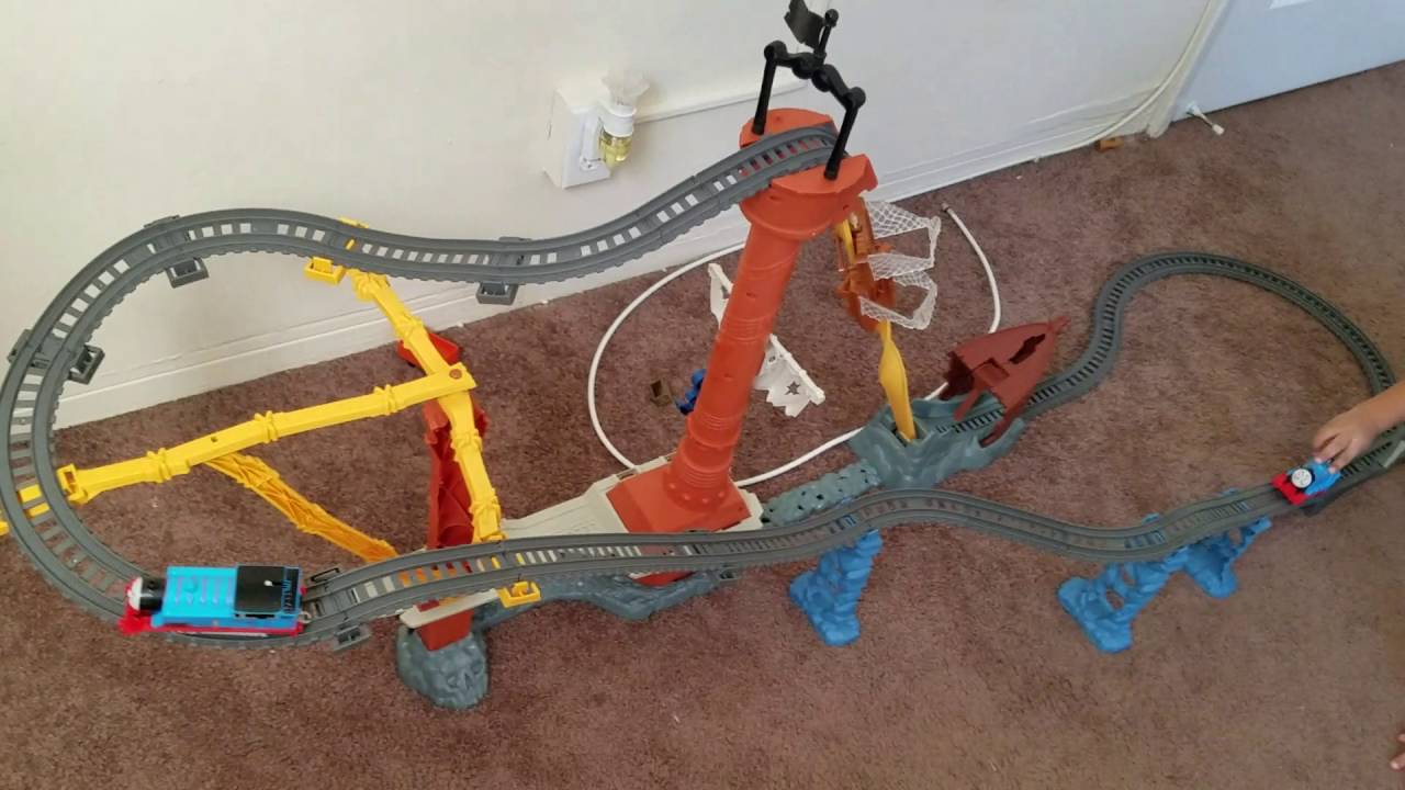 Thomas and Friends Trackmaster: Shipwreck Rail Set playtime and set up ...